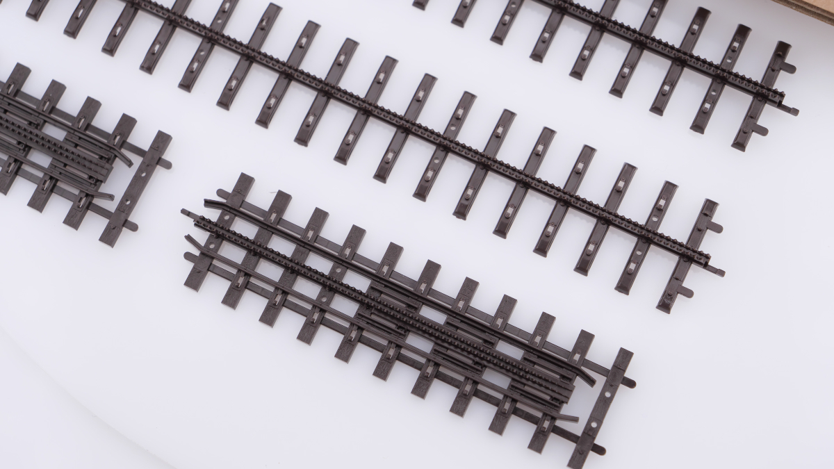 BEMO 4245 027 H0m - Gleis Ein- und Ausfahrt für Zahnstange L=1000 mm,, 24,20