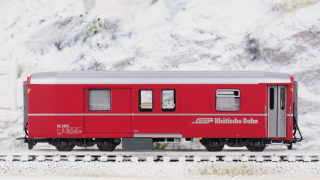 BEMO 3248 152 - RhB DZ 4232 Post- und Gepäckwagen 4-achsig, rot - www ...