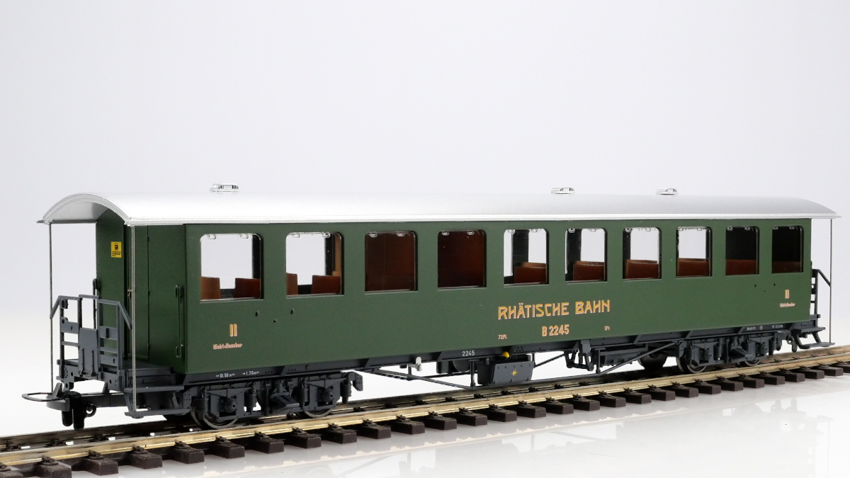 BEMO 3235 145 - RhB B 2245 Personenwagen 4-achsig 2. Klasse, grün - N, 89,90
