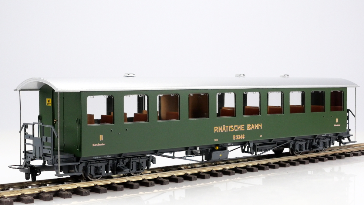 BEMO 3235 146 - RhB B 2246 Personenwagen 4-achsig 2. Klasse, grün - N, 89,90