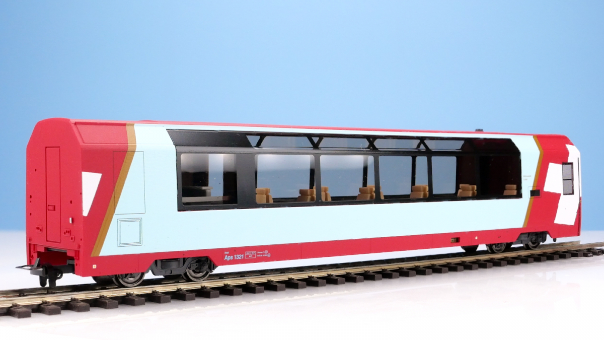 BEMO 3289 141 - RhB Aps 1321 Panoramawagen 4-achsig 1. Klasse, rot/he, 98,90