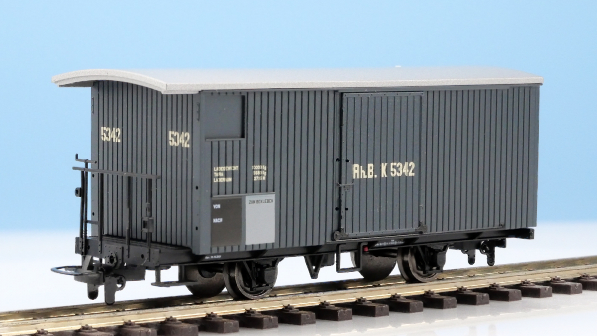 BEMO 2294 142 - RhB K 5342 (WN 9856) Gedeckter Gü terwagen 2-achsig ...