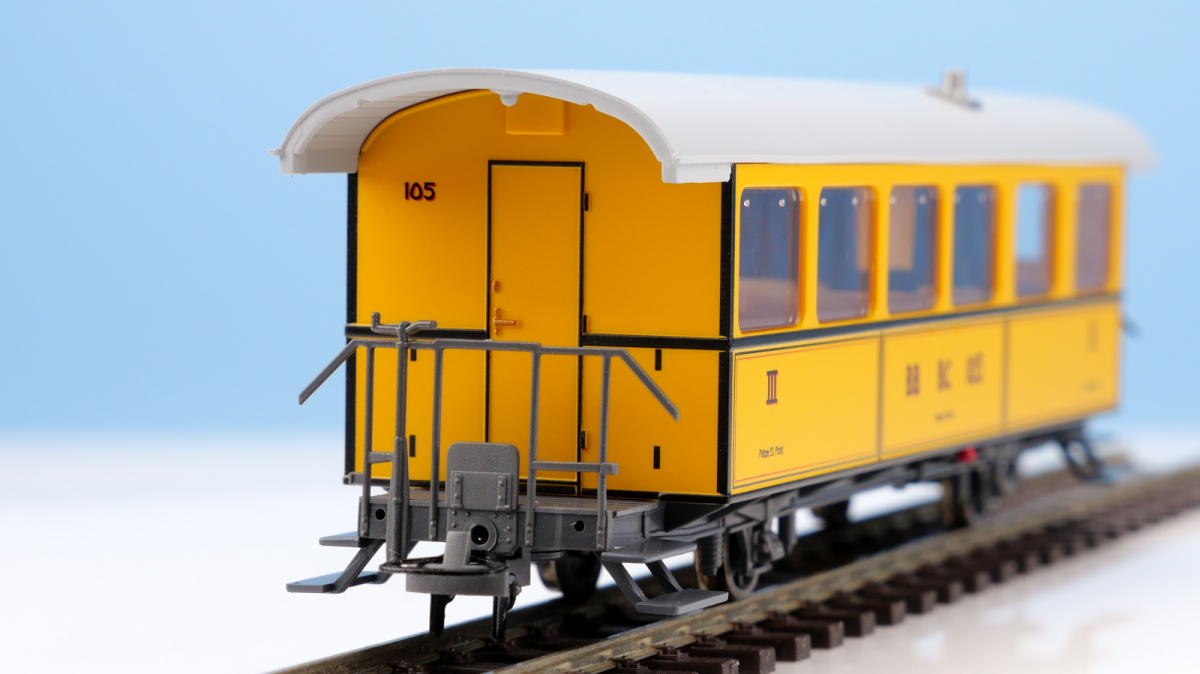 BEMO 3233 165 - RhB Berninabahn BC 105 Personenwagen 2-achsig 2./3. K ...