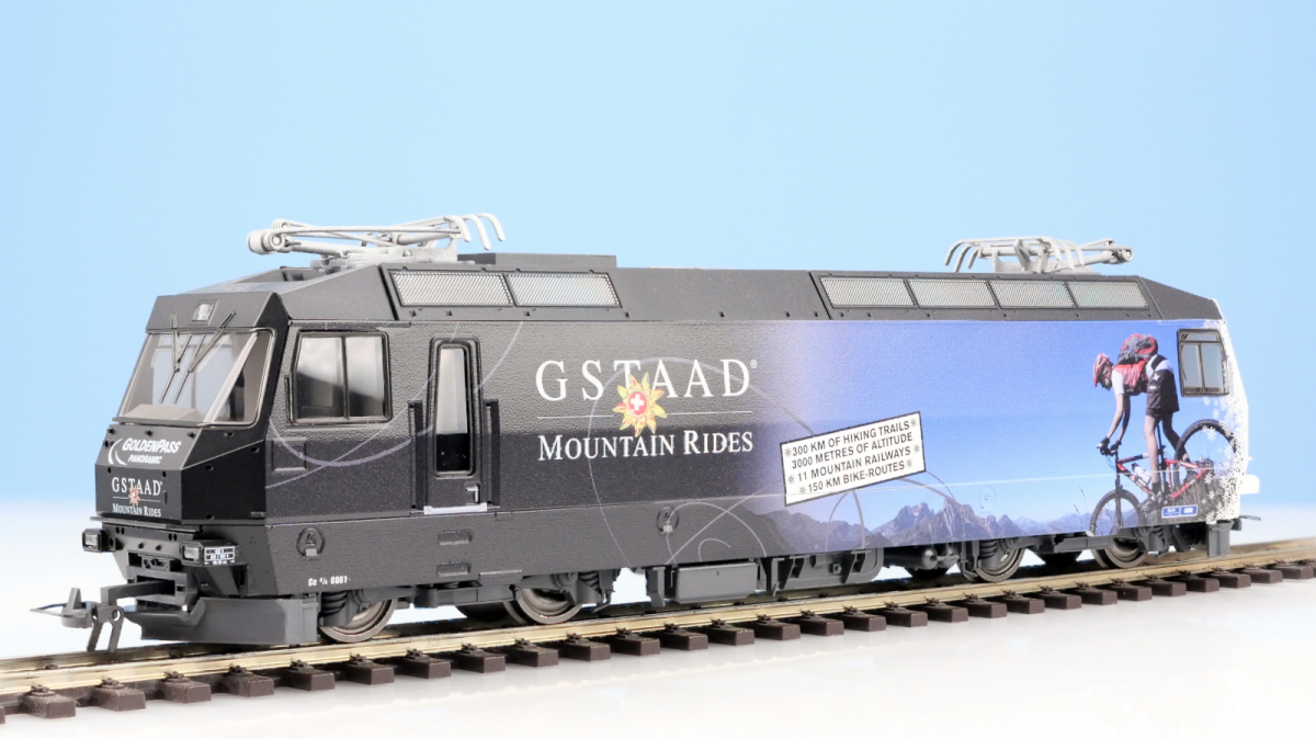 BEMO 1359 311 - MOB Ge 4/4 8001 Elektrolokomotive, bunt "Gstaad" DIGI, 409,40
