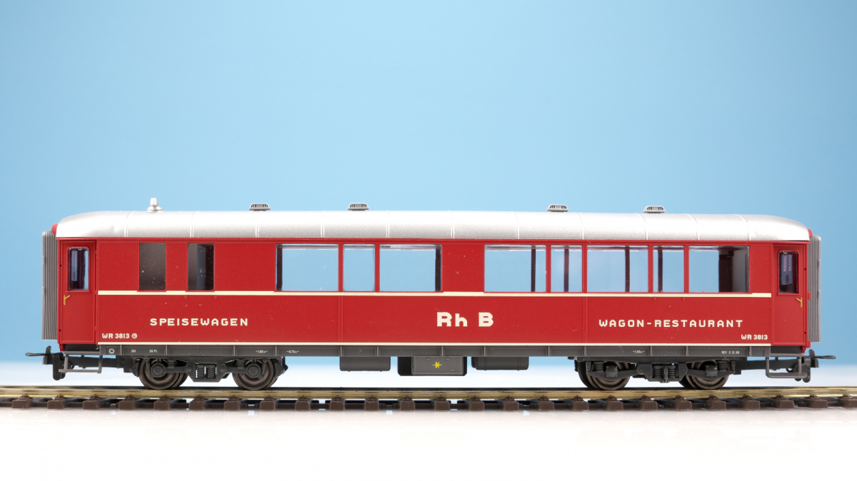BEMO 3274 103 - RhB WR 3813 Speisewagen 4-achsig, rot 70er Jahre - ww ...